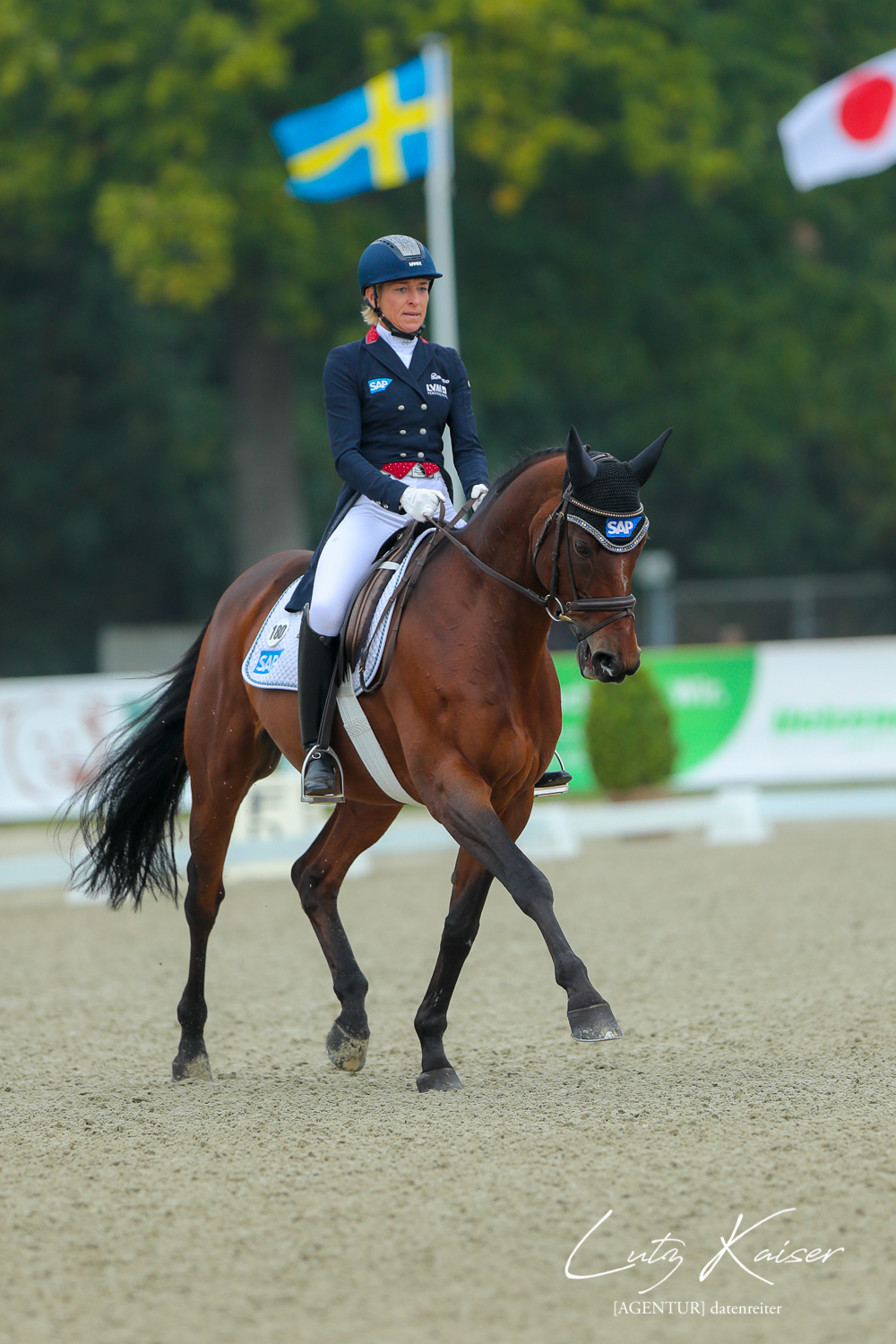 Ingrid Klimke, Anna Lena Schaaf und Greta Busacker in Führung nach der ...