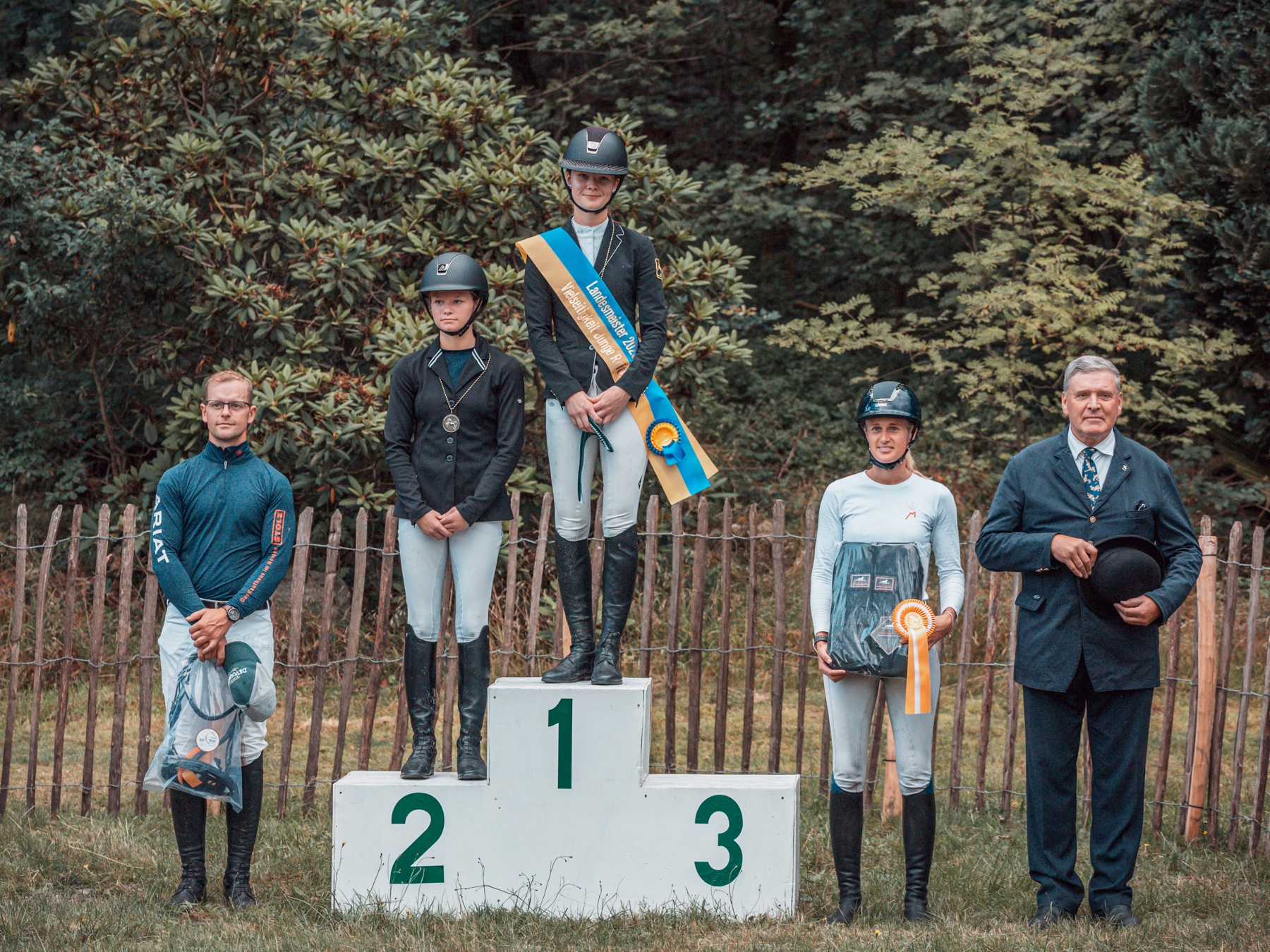 CCI2*-S Sahrendorf: Siege für Torben Mölleken und Neele Sophie Wittkohl ...