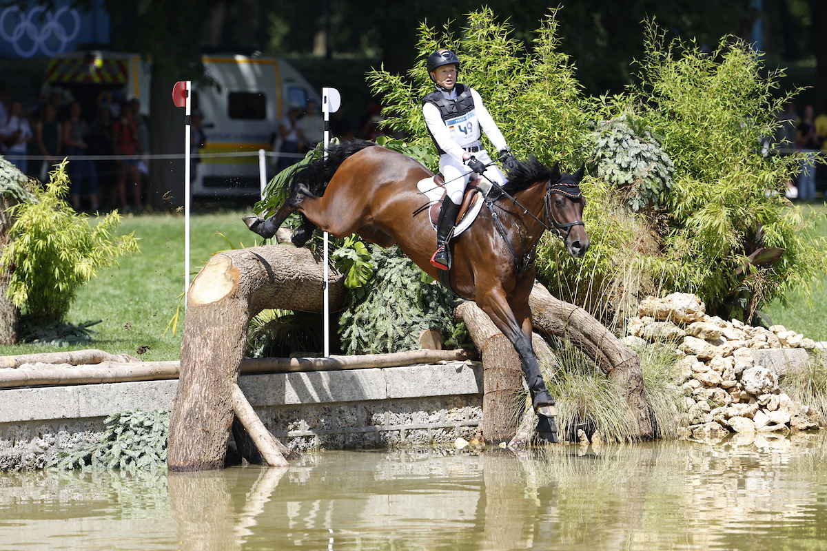 Michi Jung und Chipmunk FRH sind Overnightleader – Julia Krajewski ...