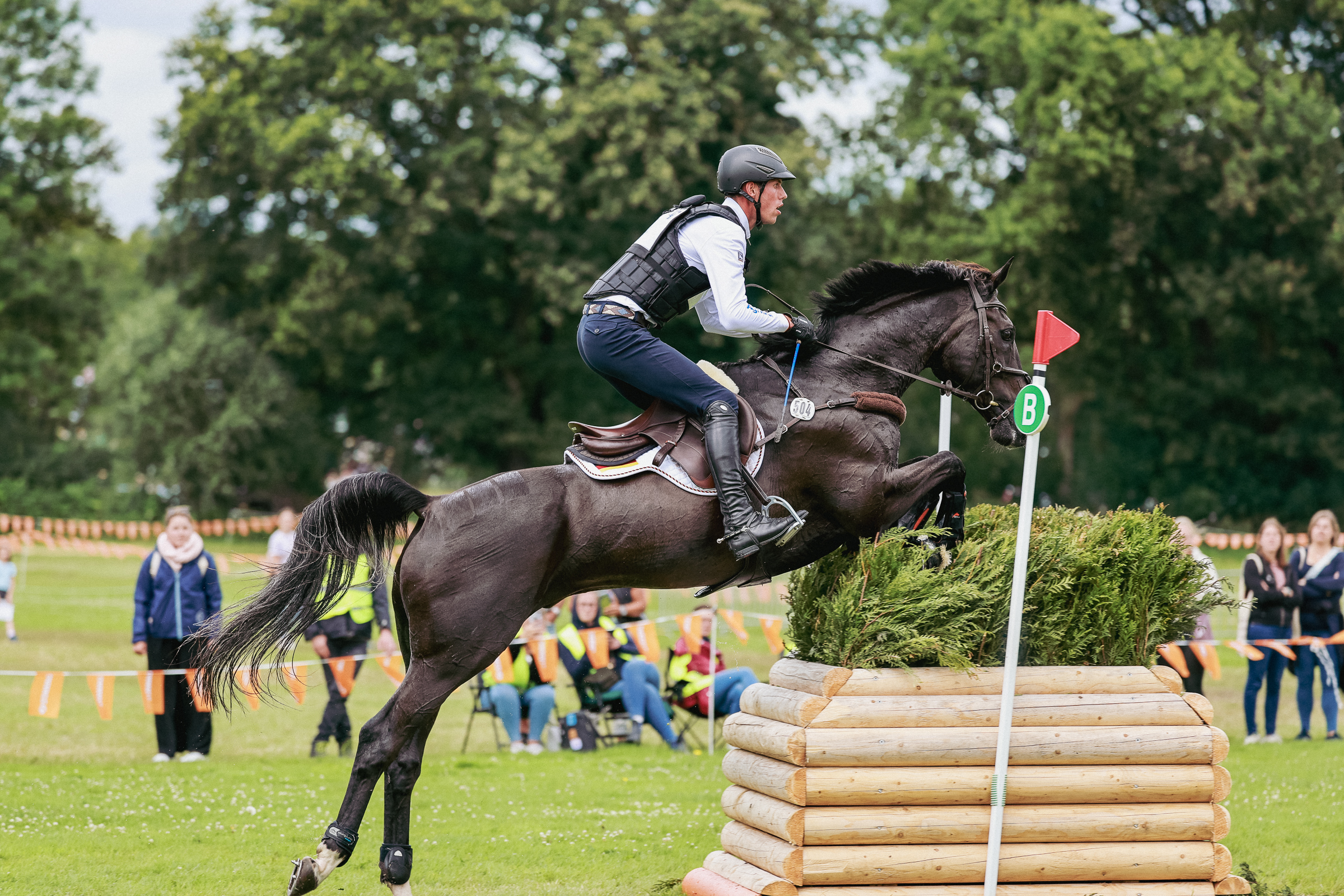 Neue Folge der FN-Filmreihe: Stallbesuch bei Black Ice und Jérôme ...
