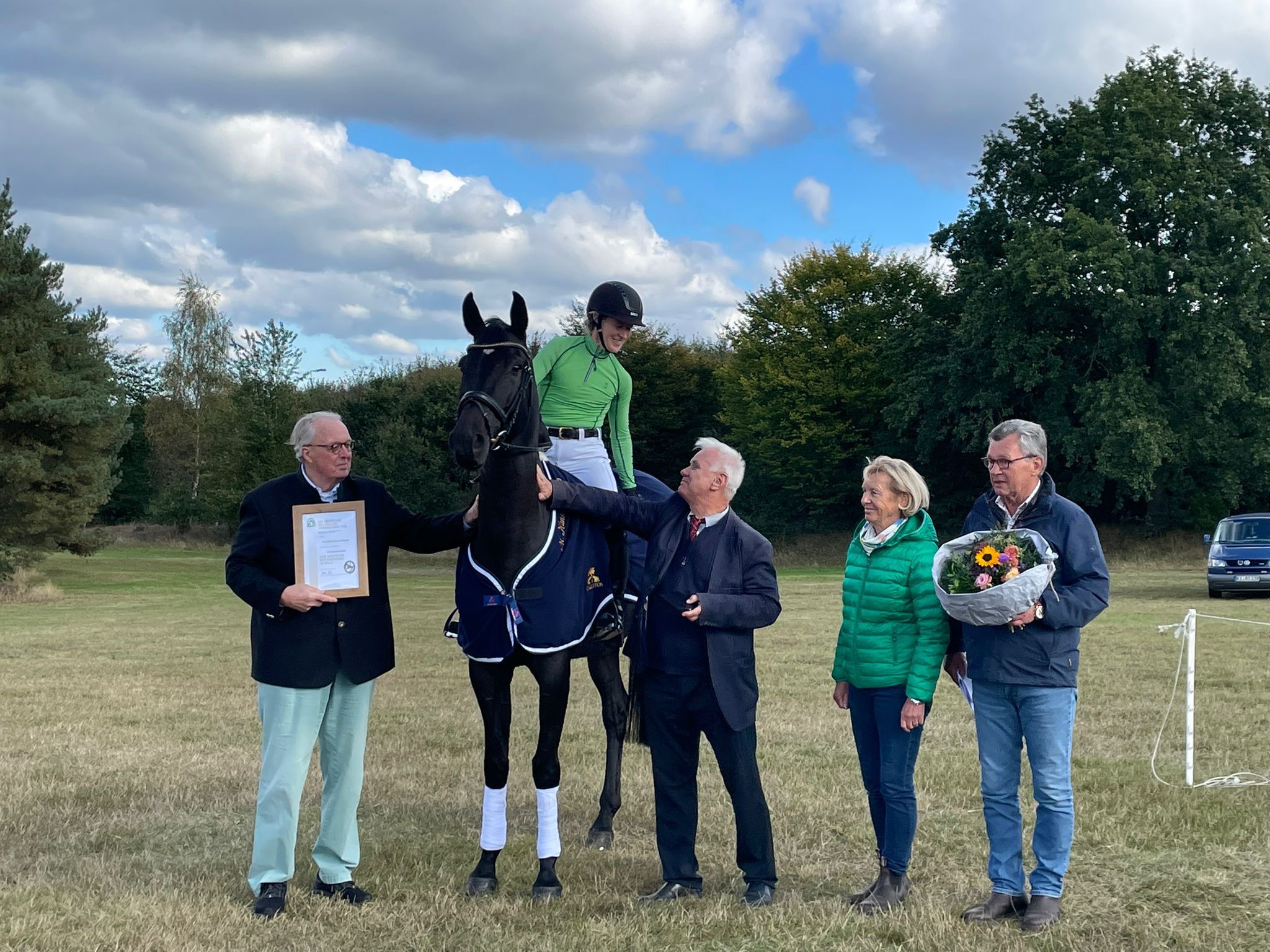 Goldenes Reitabzeichen für Malin Hansen-Hotopp – Vielseitigkeitssport ...